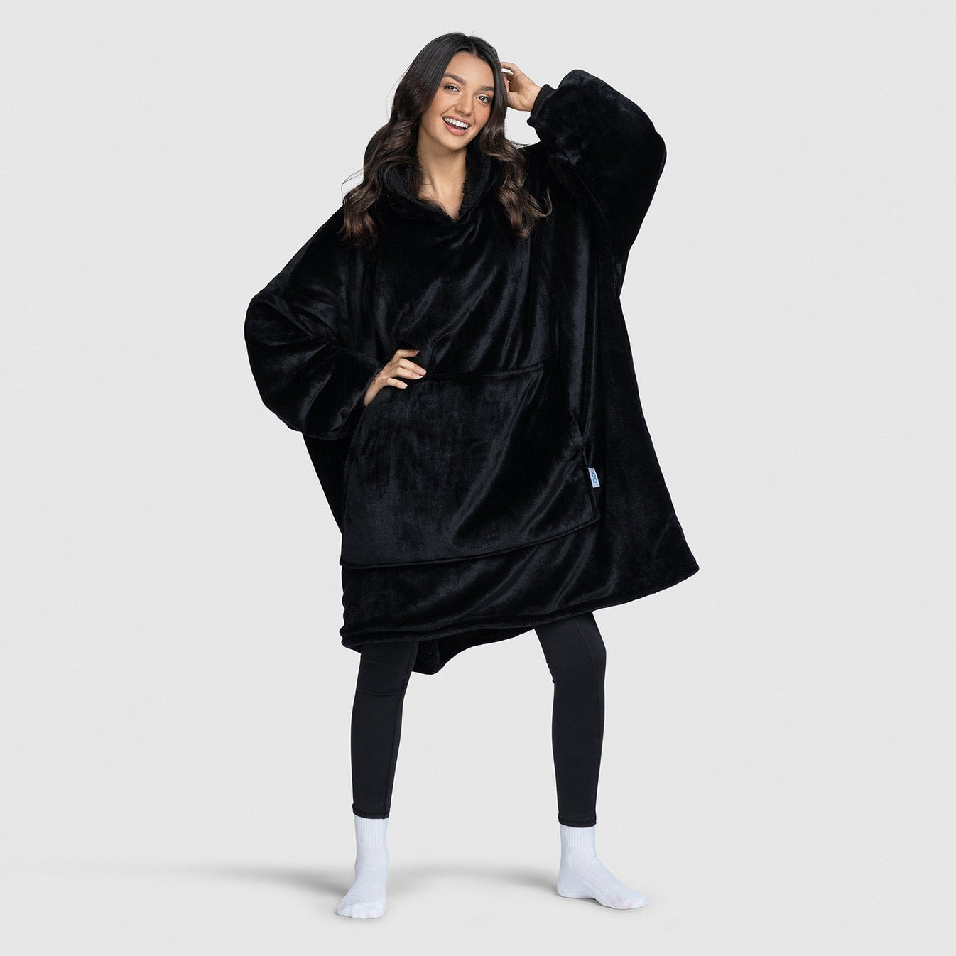 All Black Oodie – The Oodie Canada