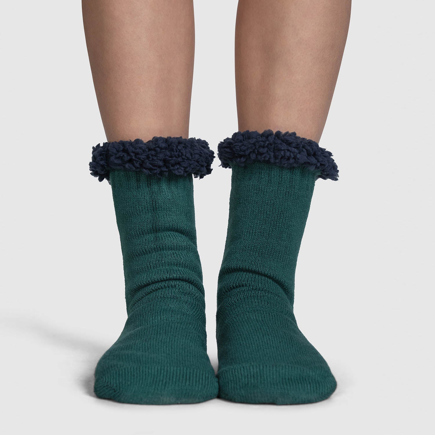 Moss Green Sherpa Socks – The Oodie Canada