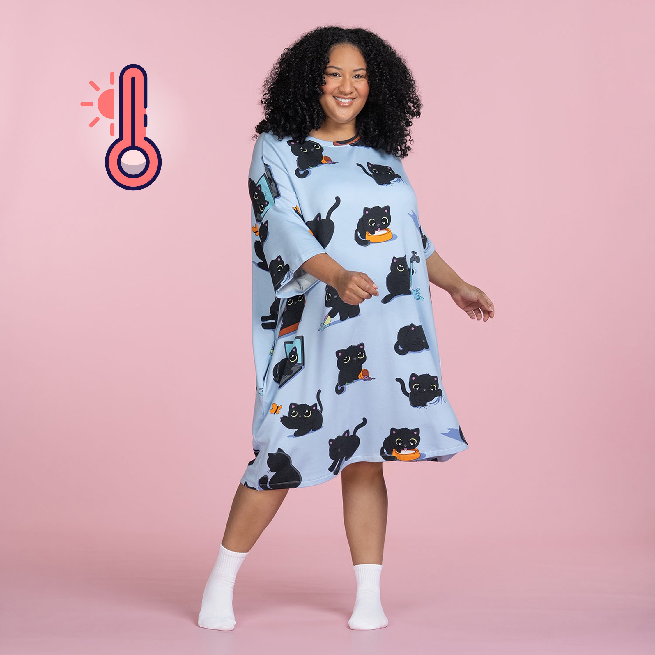 Black Cat Warming Sleep Tee – The Oodie Canada